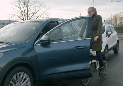 Ford Exit Warning prevención de accidentes - BuenTaller.com